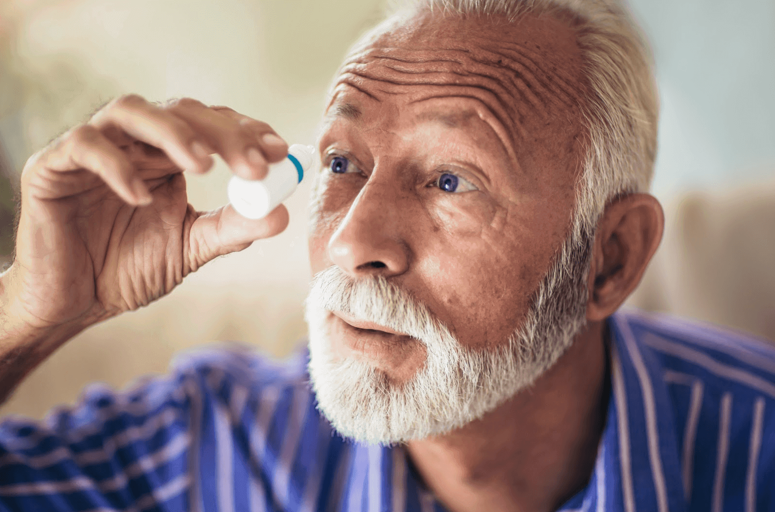 What Does Dry Eye Syndrome Feel Like? - Clewner & Kelly Eye Center